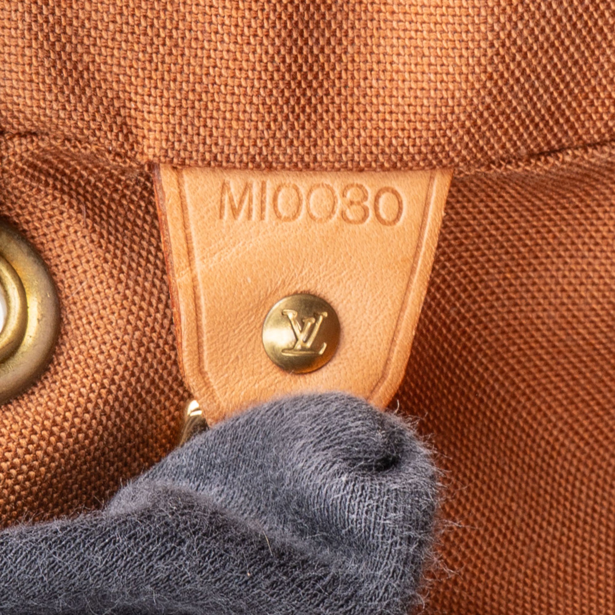 Louis Vuitton Canvas Monogram Montsouris GM Backpack – vintageandkickz